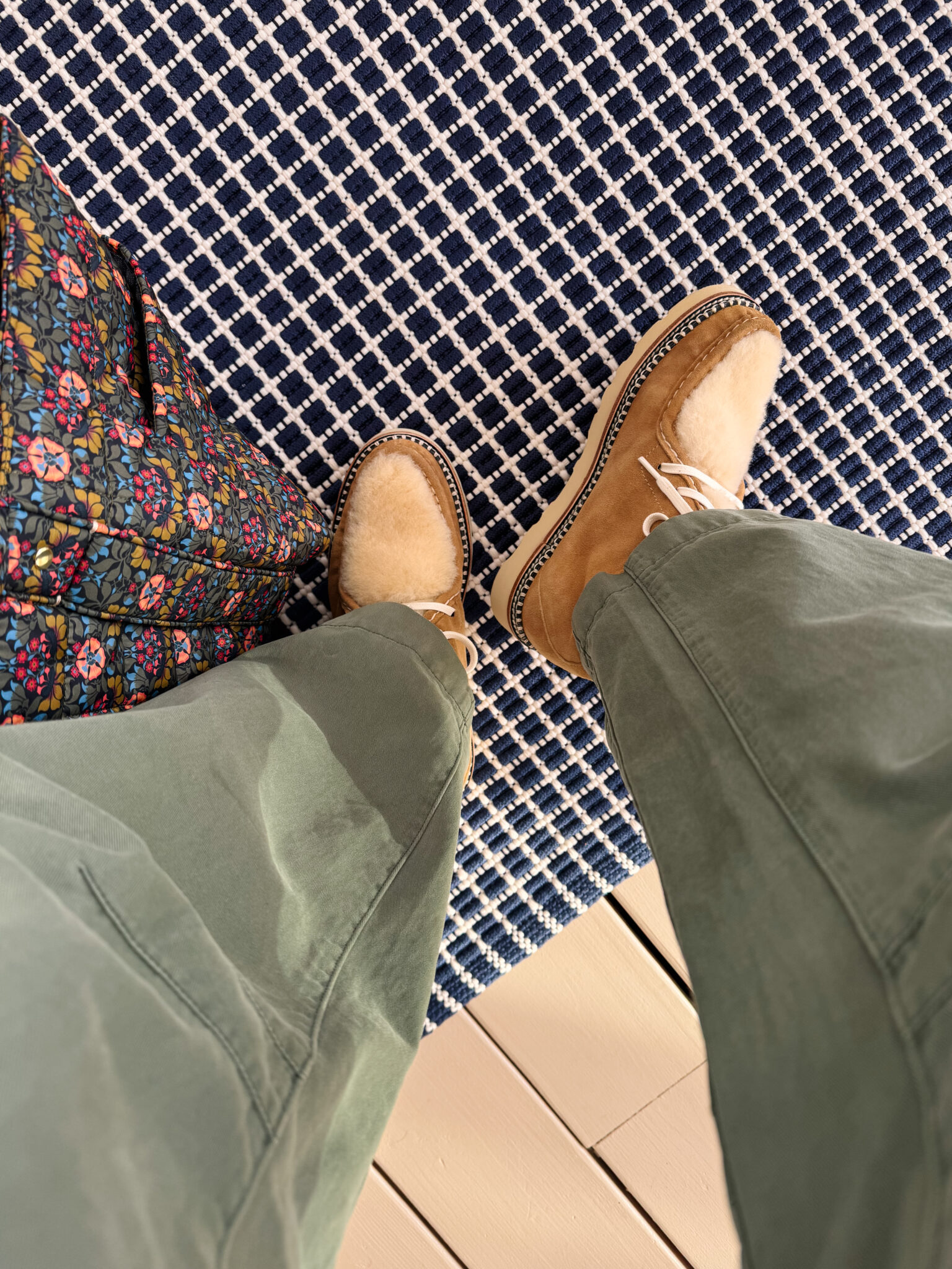 How I've Worn My Favorite Green Pants Lately - clairelately.com
